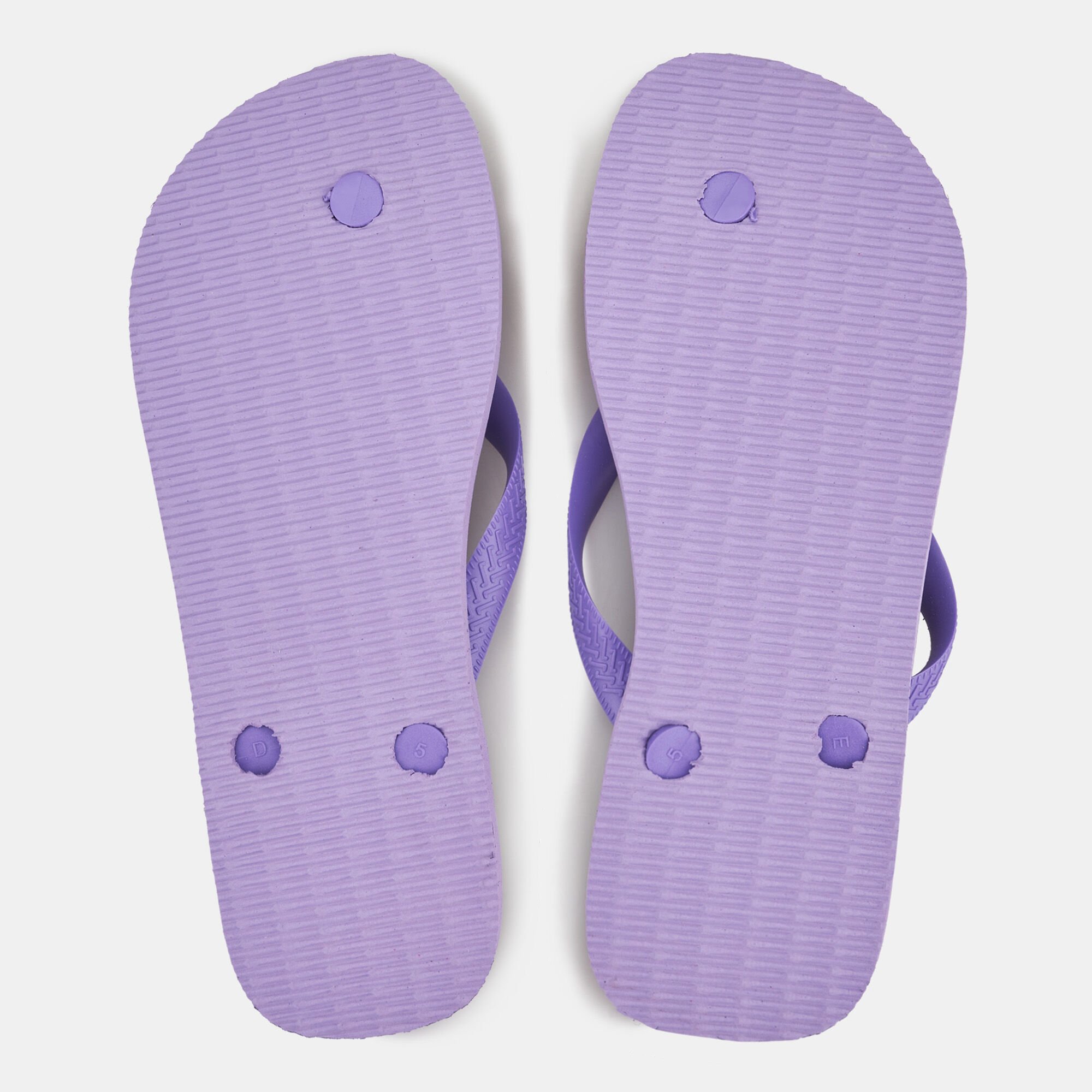 Tongs Femme Mode Élégante – Les Indispensables de l’Été – Dprhil ...